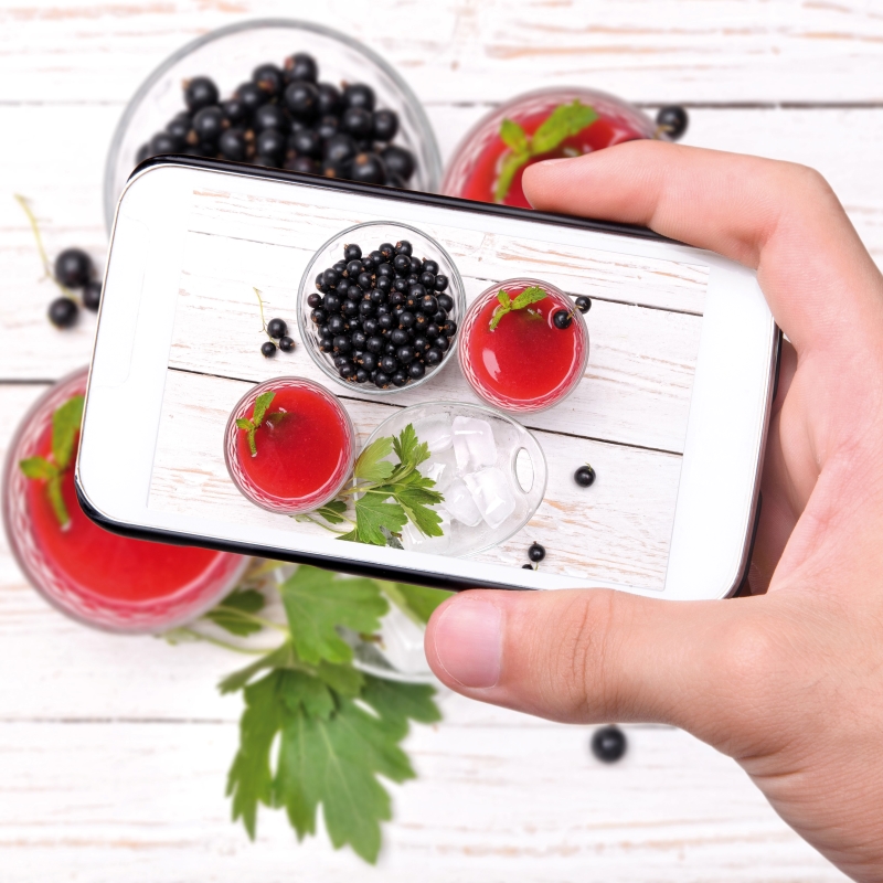 Peer pressure: Online social circles influence eating habits, says new ...