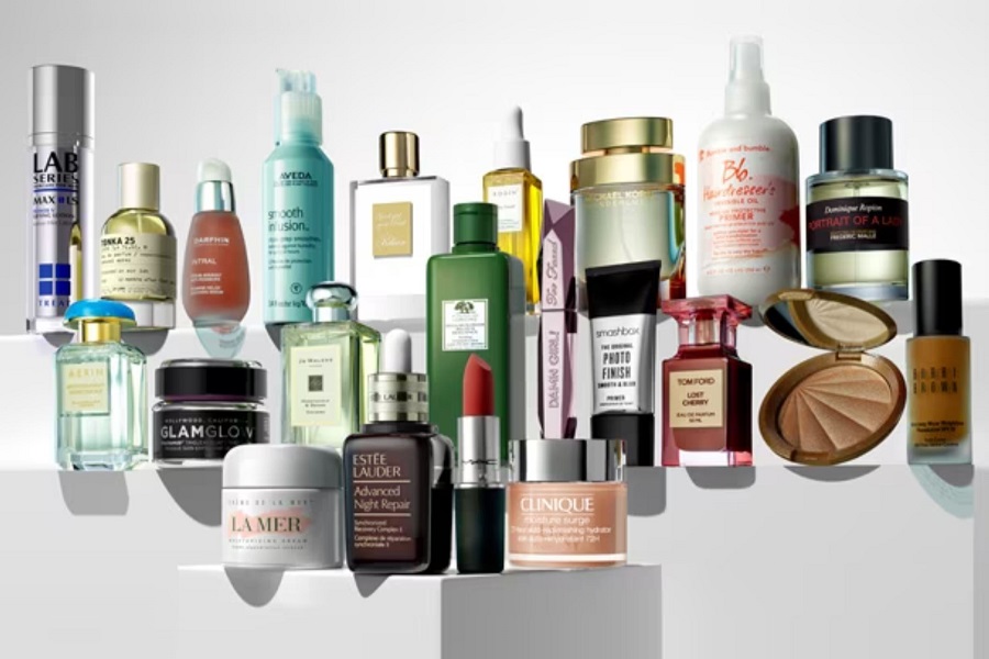 Estée Lauder debuts on Amazon Premium Beauty with virtual foundation ...